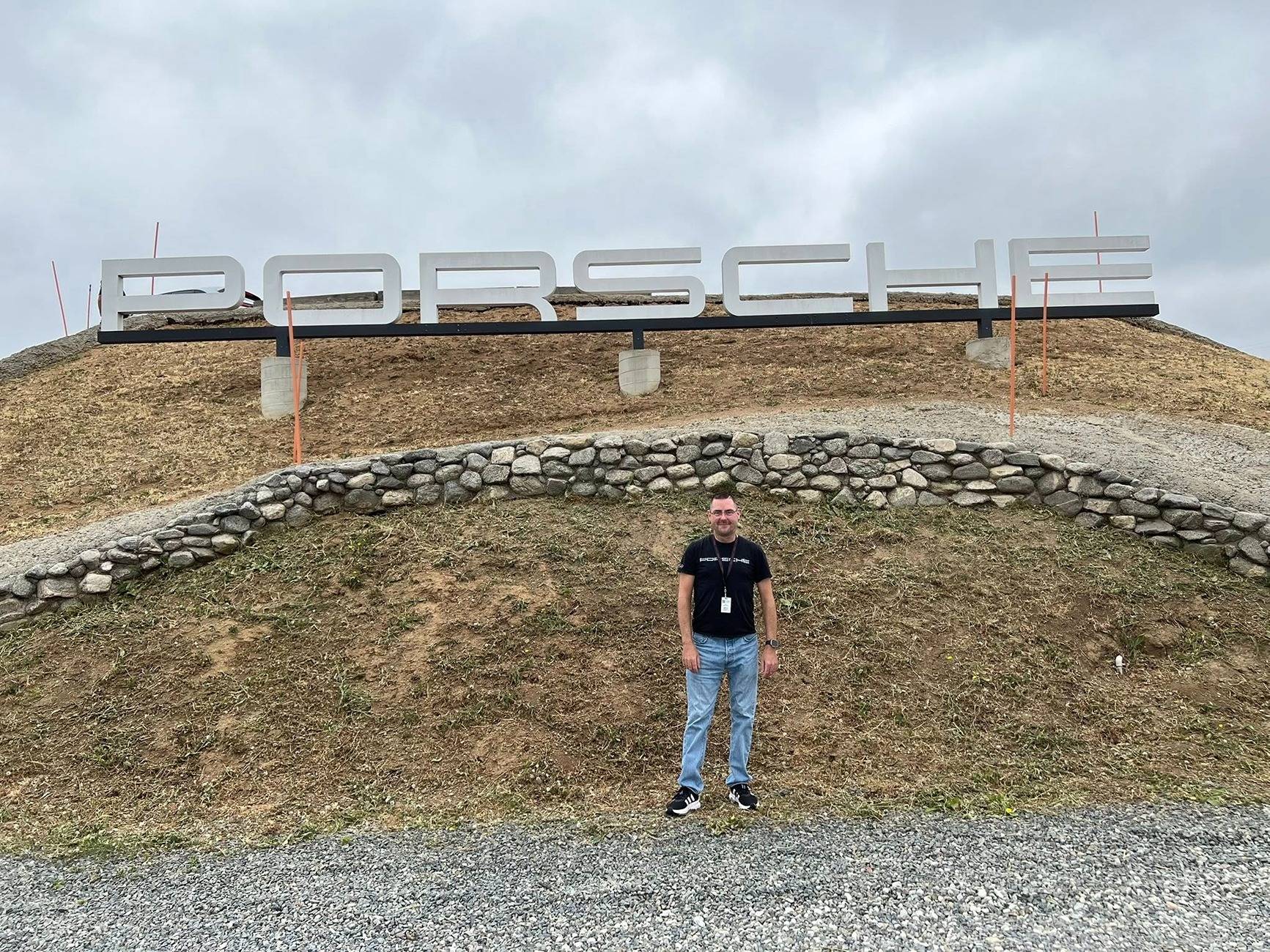 Porsche Pit Stop at PECLA | Macan EV Forum, News, Info - MacanEVowners